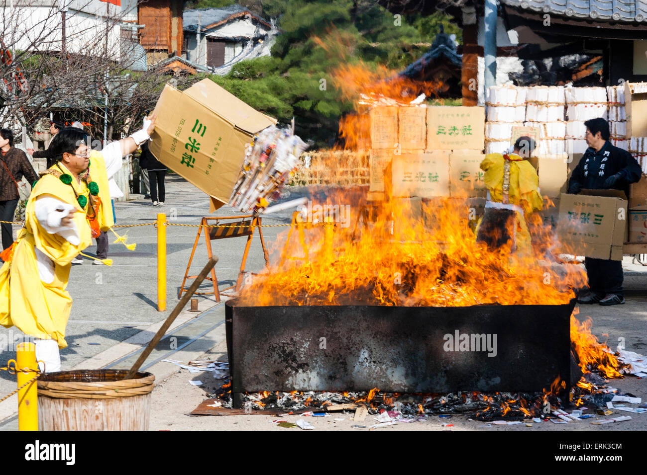 Japan, Nishinomiya, Mondo Yakujin temple. Yearly burning ritual, with ...