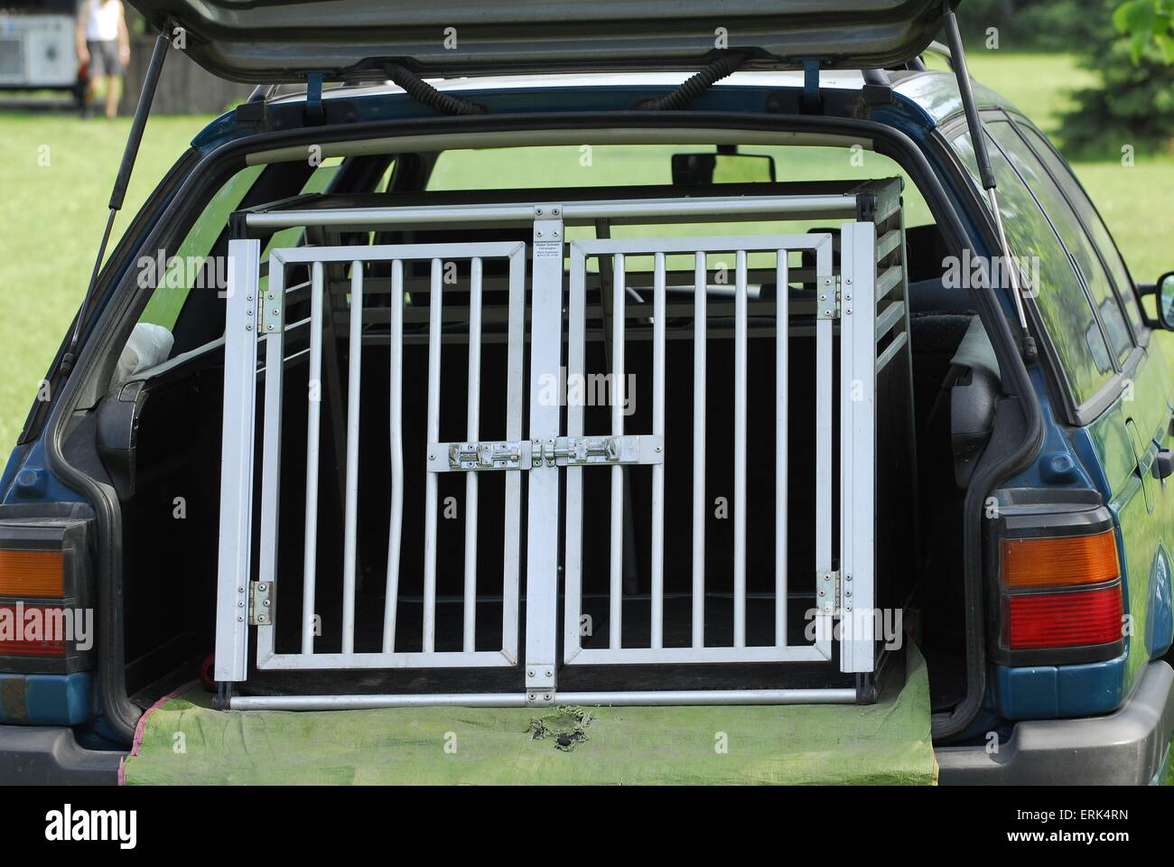 Animal Transport Cage High Resolution Stock Photography and Images - Alamy