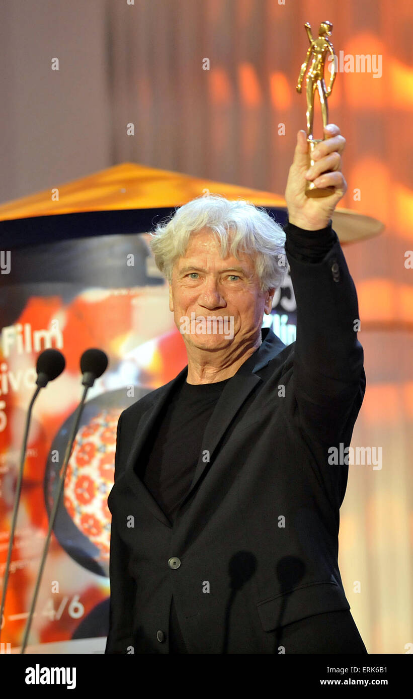 German actor Jurgen Prochnow receives award for his life contribution ...