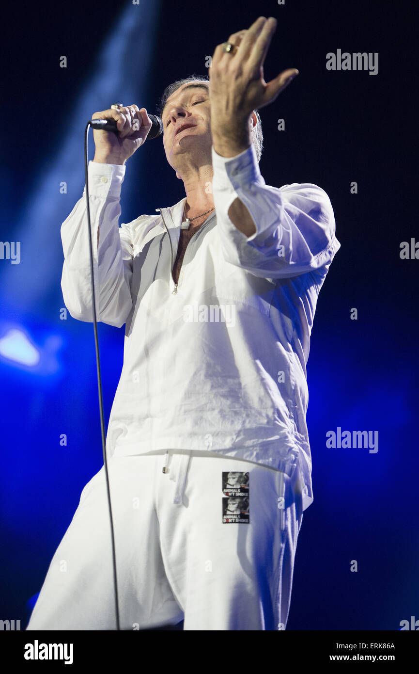Morrissey performs on stage hi-res stock photography and images - Alamy