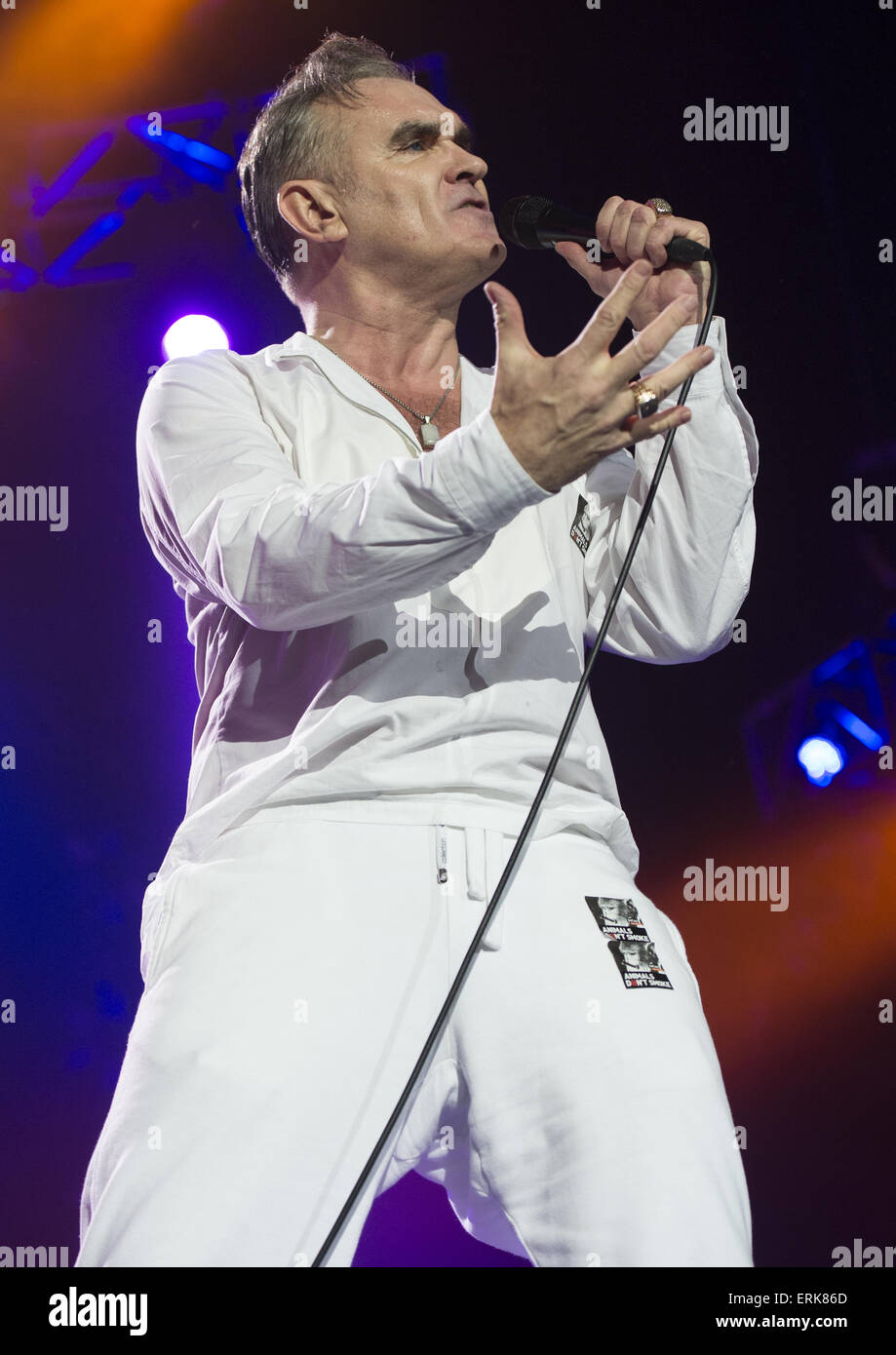 Morrissey in concert london hi-res stock photography and images - Alamy