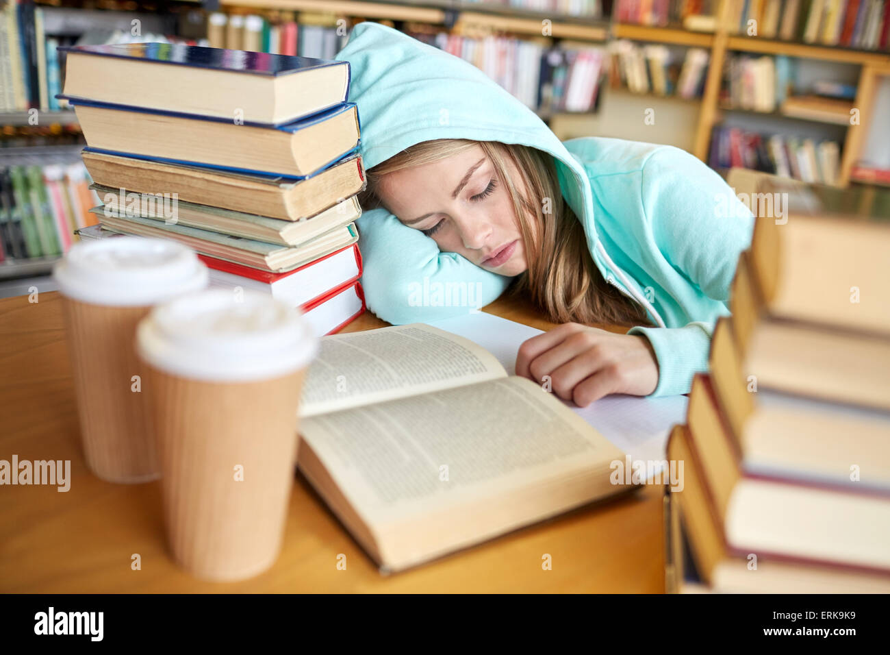 Student sleeping in library hi-res stock photography and images - Alamy