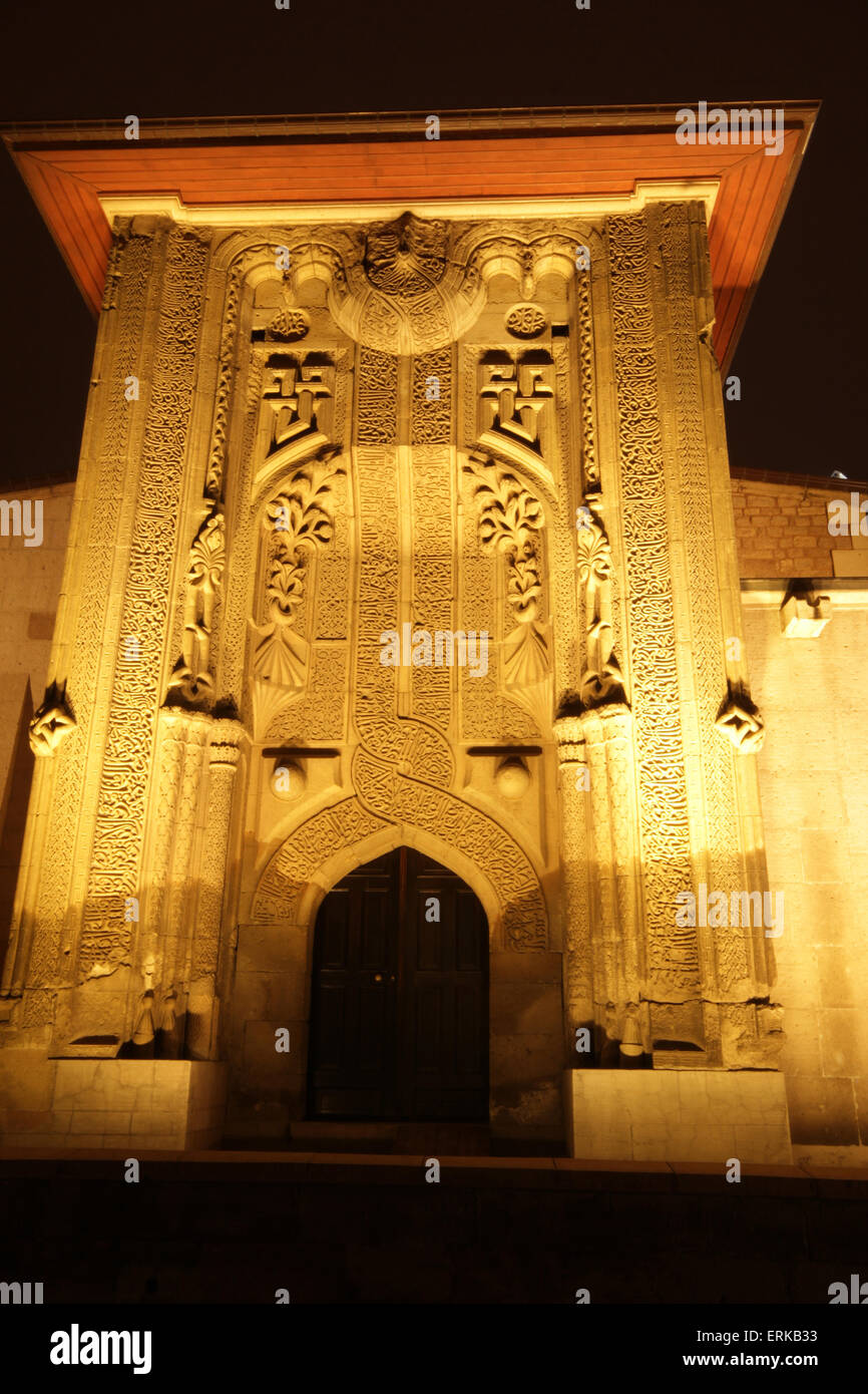 Slender stone minaret hi-res stock photography and images - Alamy