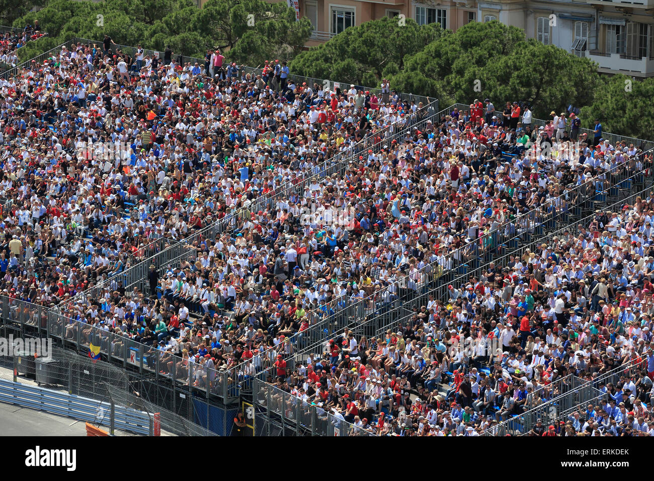 Monaco monte carlo crowd hi-res stock photography and images - Alamy