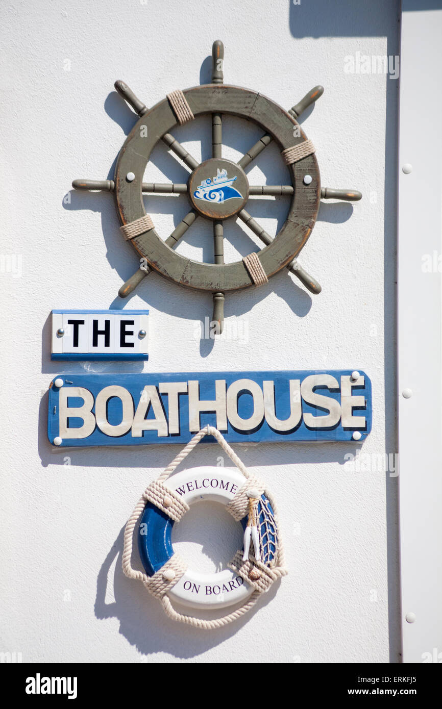 Welcome to freshwater bay sign hi-res stock photography and images - Alamy