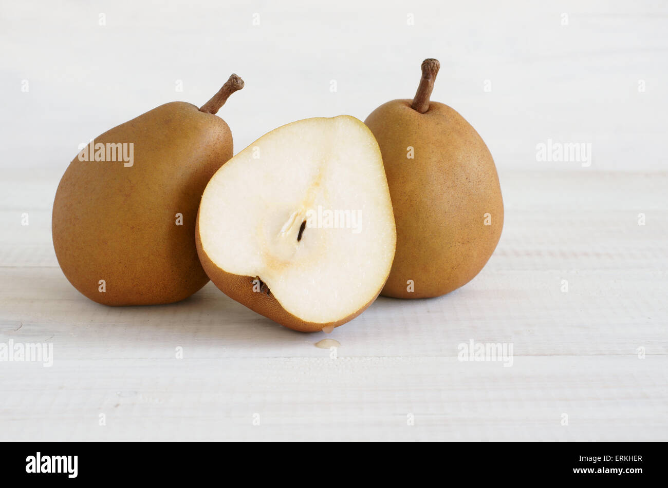 Taylor's gold a New Zealand pear variety related to the Comice pear ...