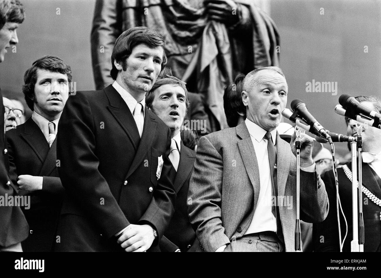 On their side sides Black and White Stock Photos & Images - Alamy