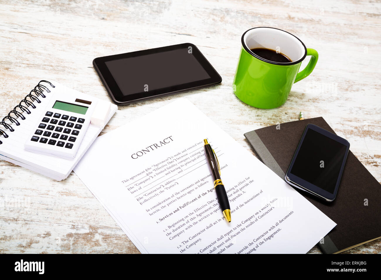 Lawyer signing legal agreement hi-res stock photography and images - Alamy