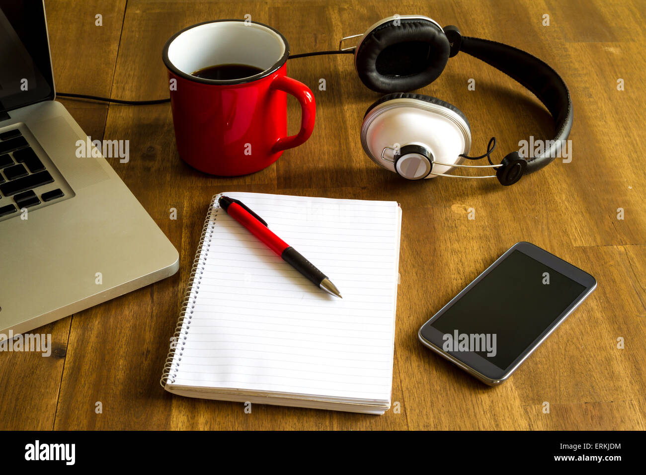 Laptop notes hi-res stock photography and images - Alamy
