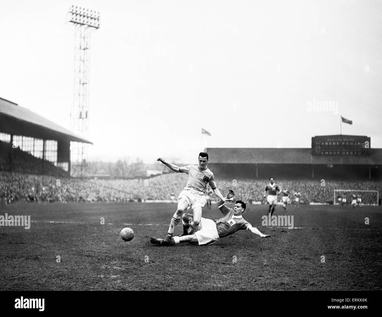FA Cup Semi Final match at Hillsborough. Nottingham Forest 1 v Aston ...