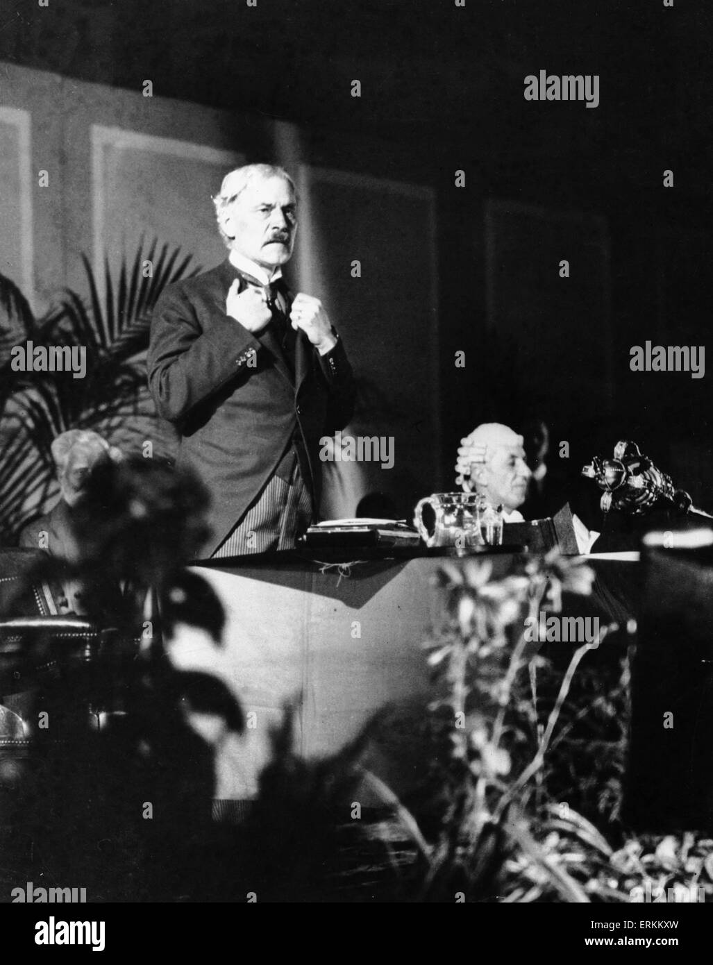 Ramsay macdonald 1929 hi-res stock photography and images - Alamy