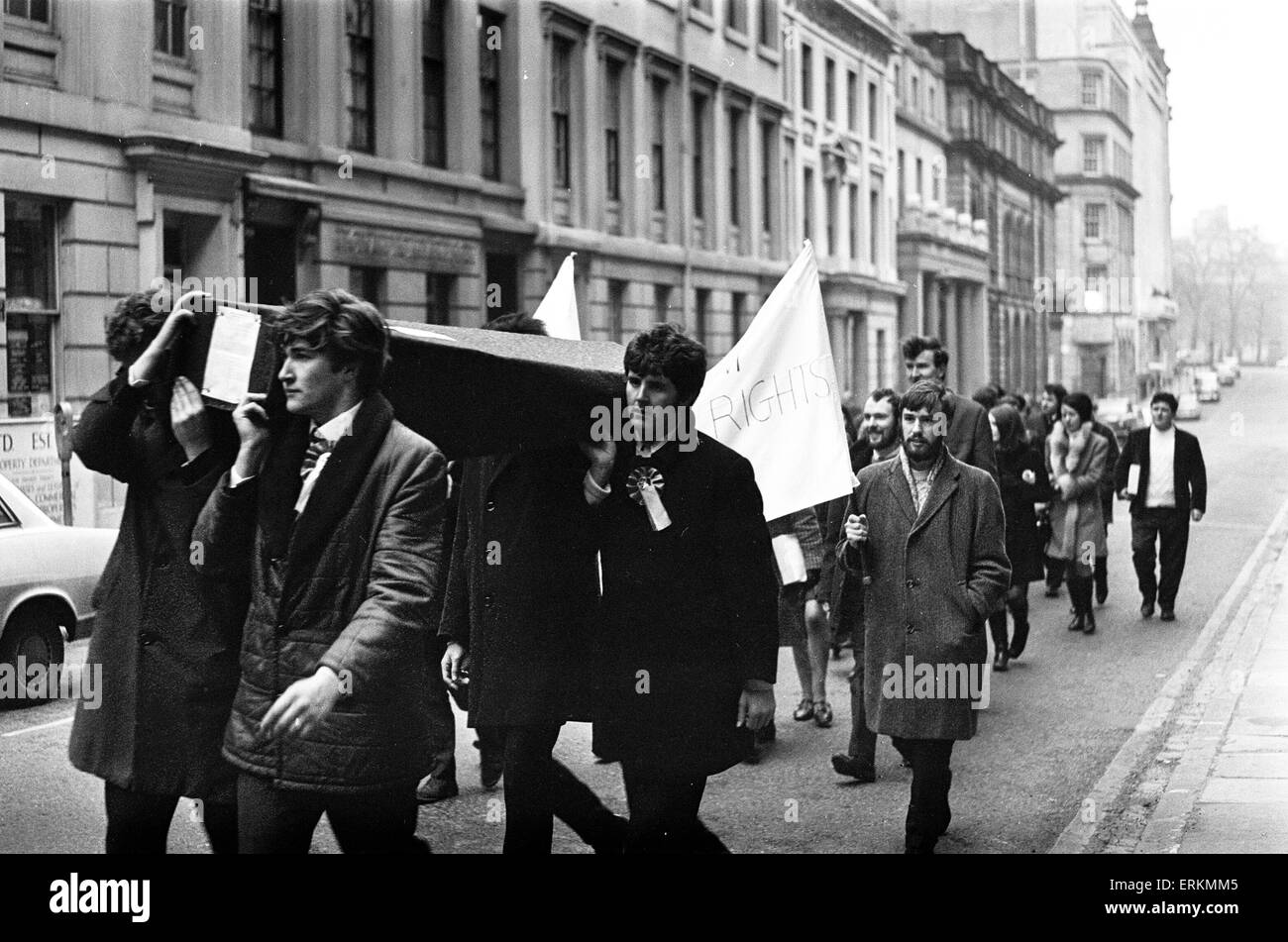 March 1969 hi-res stock photography and images - Alamy