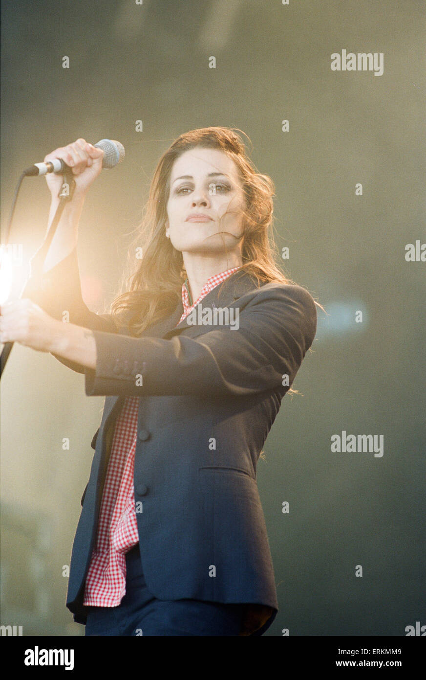 Alanis morissette hi-res stock photography and images - Alamy