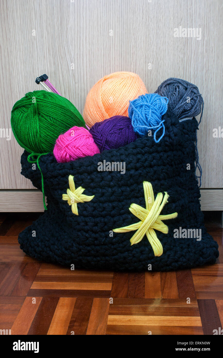 Bag of wool hi-res stock photography and images - Alamy