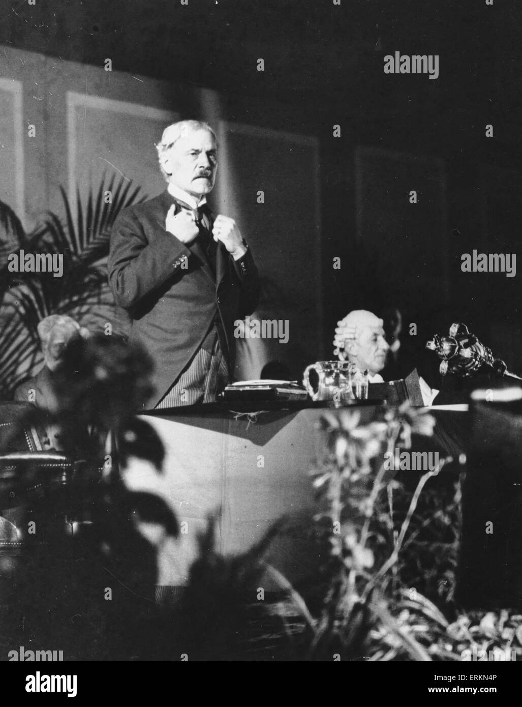 Ramsay macdonald 1929 hi-res stock photography and images - Alamy