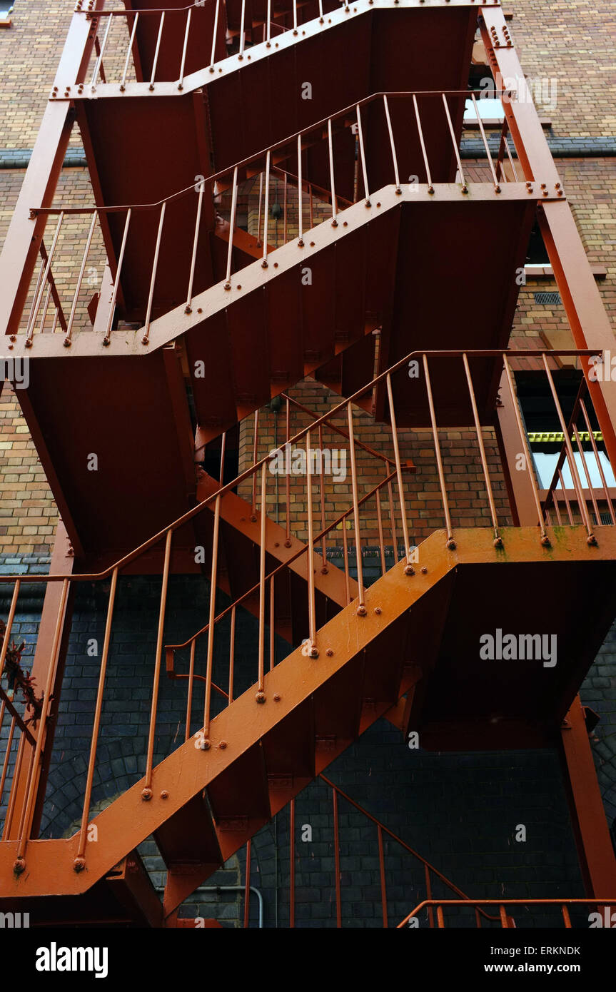 External fire escape stairs hi-res stock photography and images - Alamy