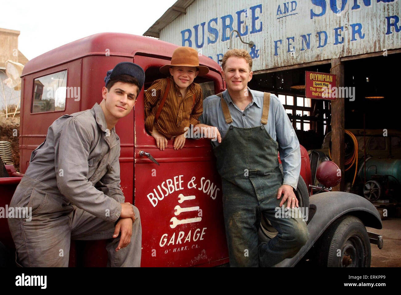 LITTLE BOY (2015) DAVID HENRIE, JAKOB SALVATI, MICHAEL RAPAPORT ...