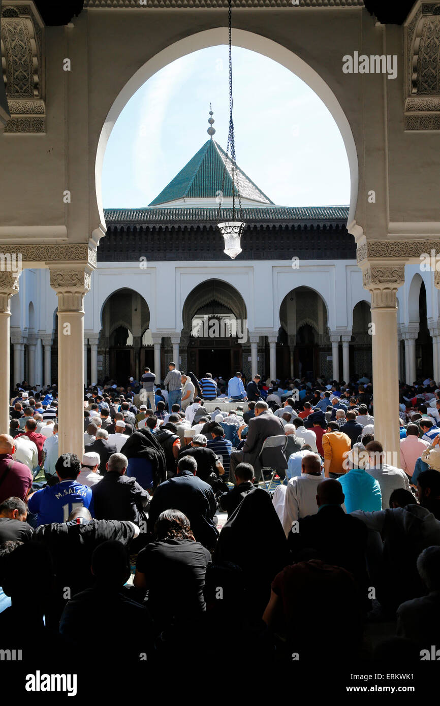 Friday prayer at the Paris Great Mosque, Paris, France, Europe Stock ...