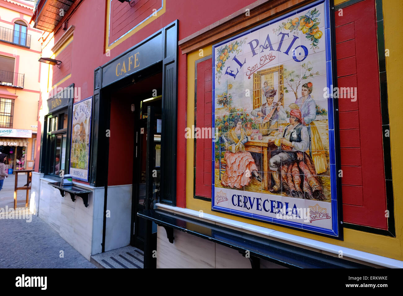 Tapas bar sign hi-res stock photography and images - Alamy