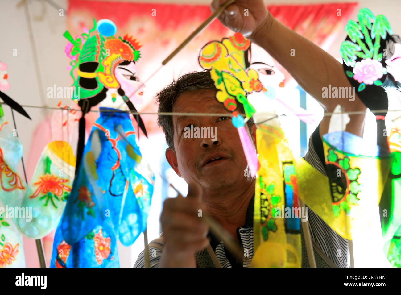 Flat puppets hi-res stock photography and images - Alamy