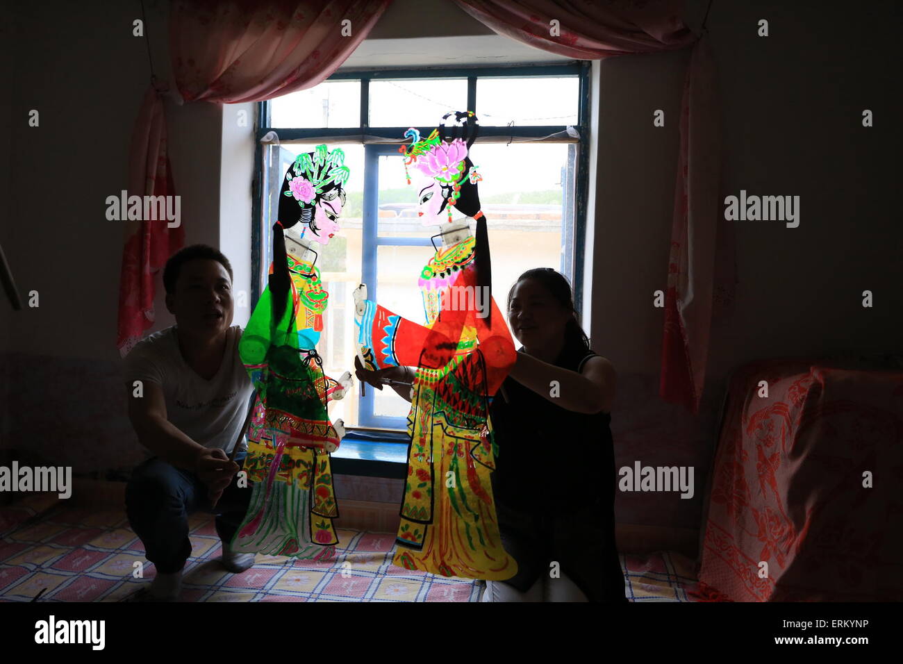 Flat puppets hi-res stock photography and images - Alamy