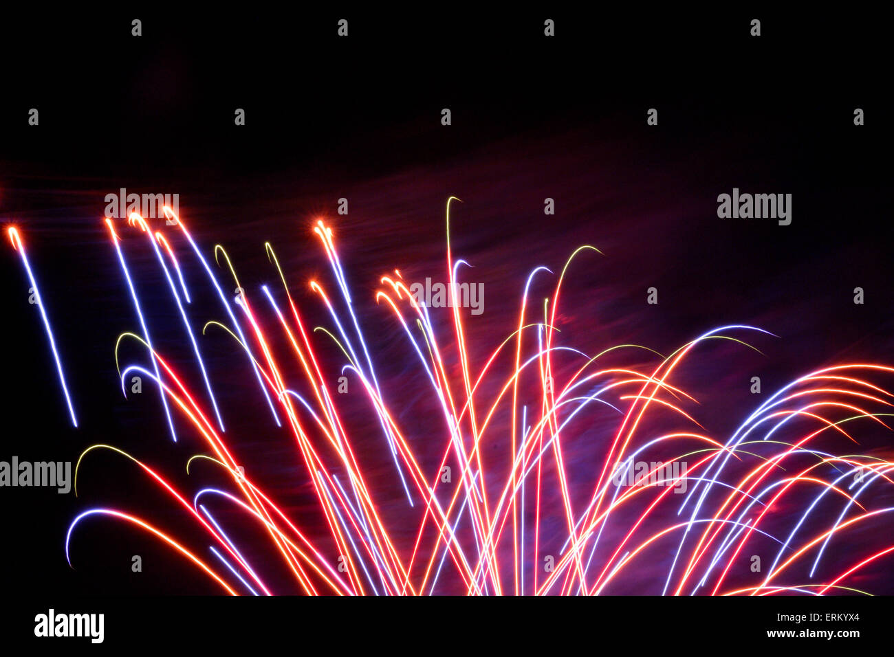 Red white blue fireworks hi-res stock photography and images - Alamy