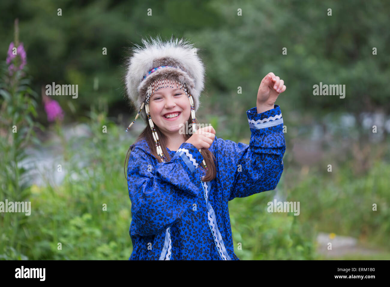 Inuit traditional dress hi-res stock photography and images - Alamy
