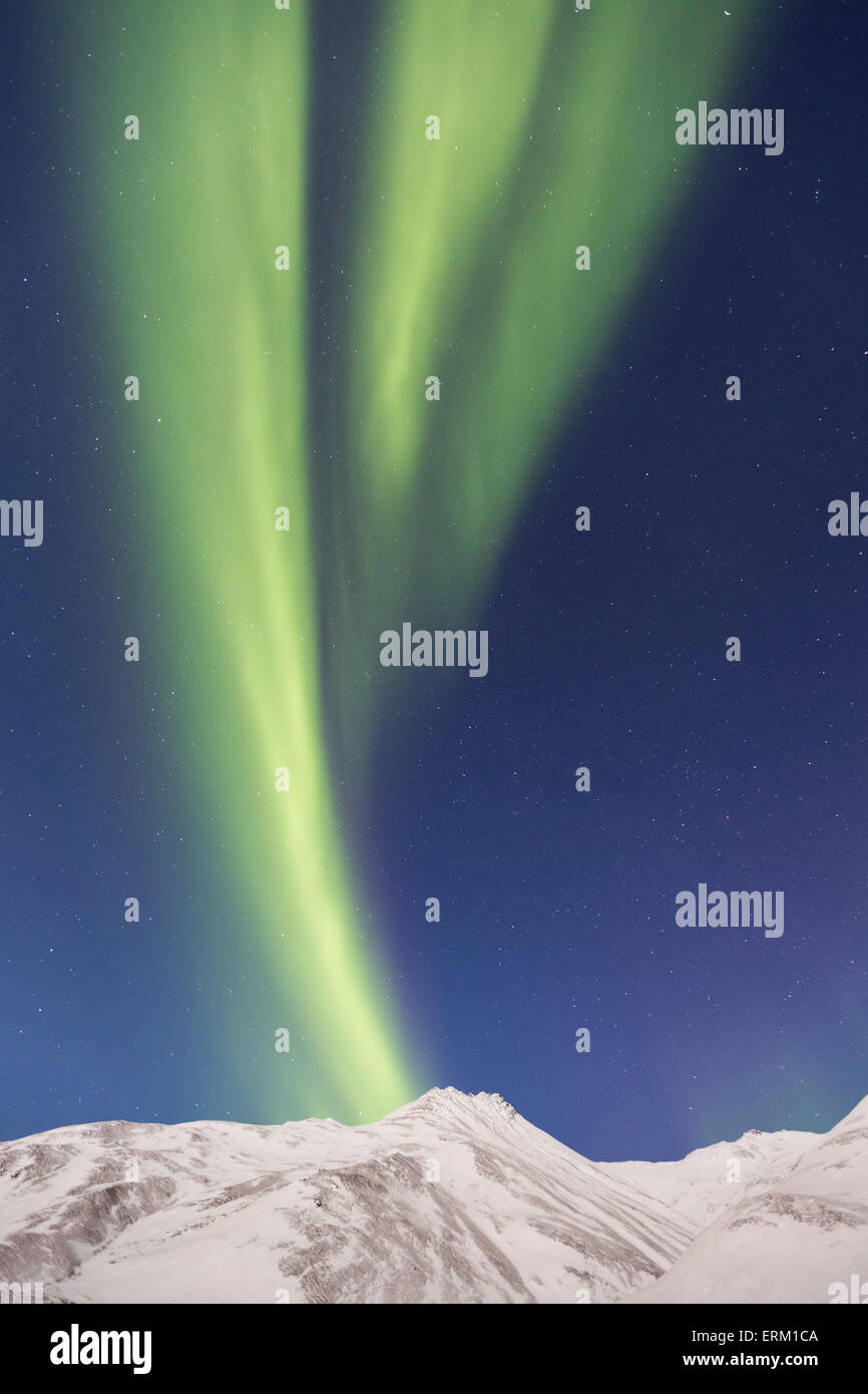 The Aurora Borealis (Northern Lights) dancing over the Brooks Range on ...