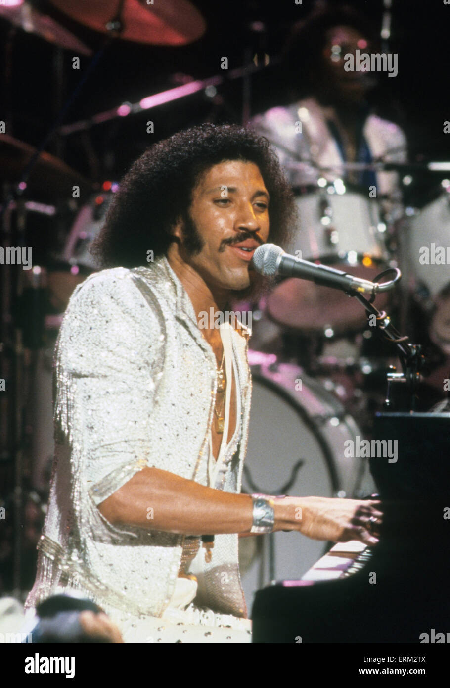 COMMODORES Americn funk/rock group in 1978 when Lionel Ritchie was ...