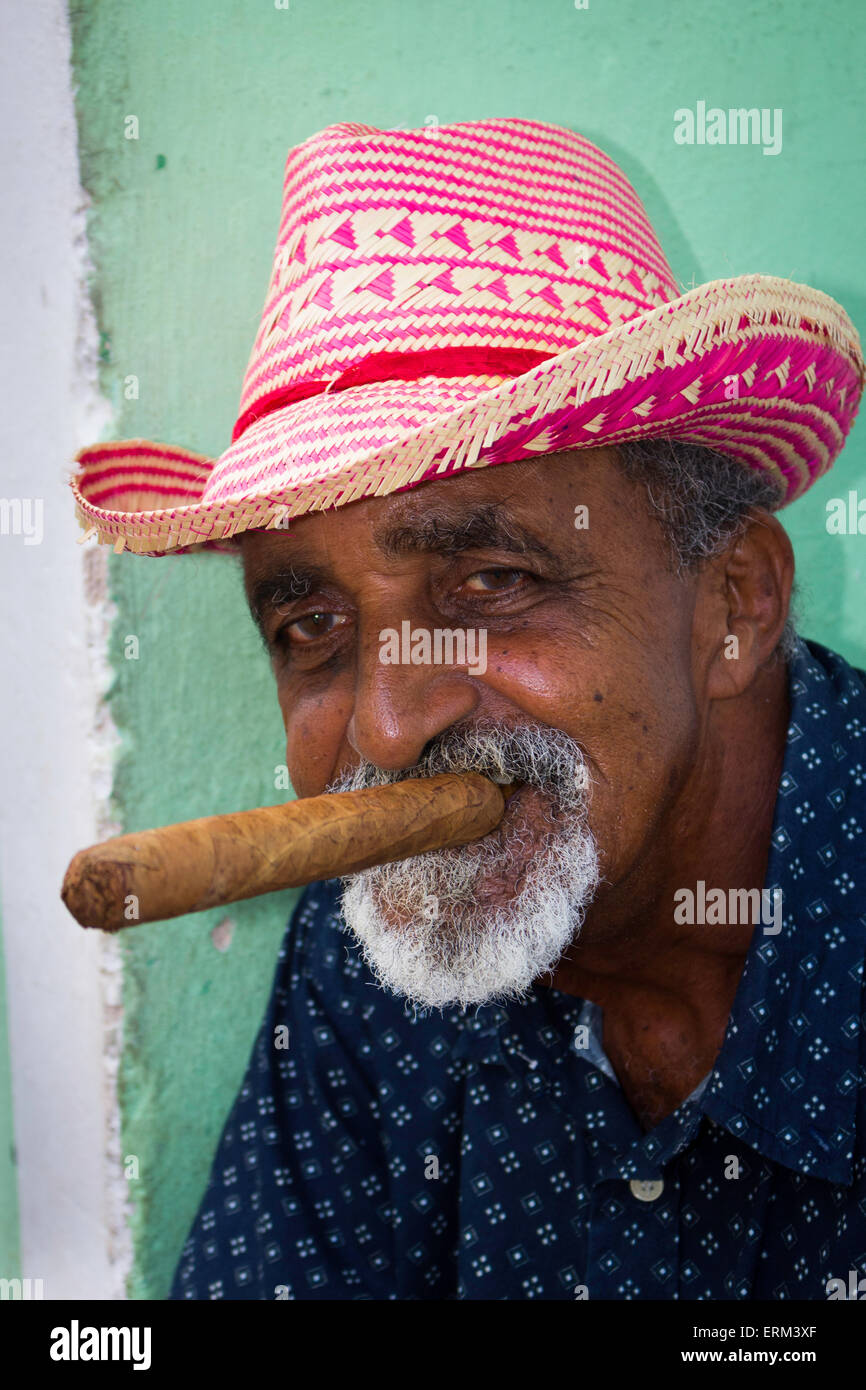 Portrait of elderly Cuban man with big cigar in Trinidad Stock Photo ...