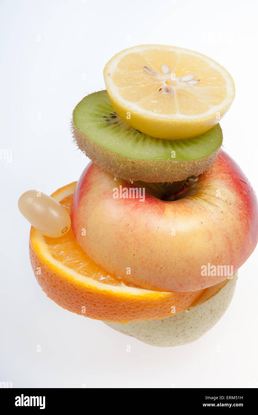 Pile of fruit hi-res stock photography and images - Alamy