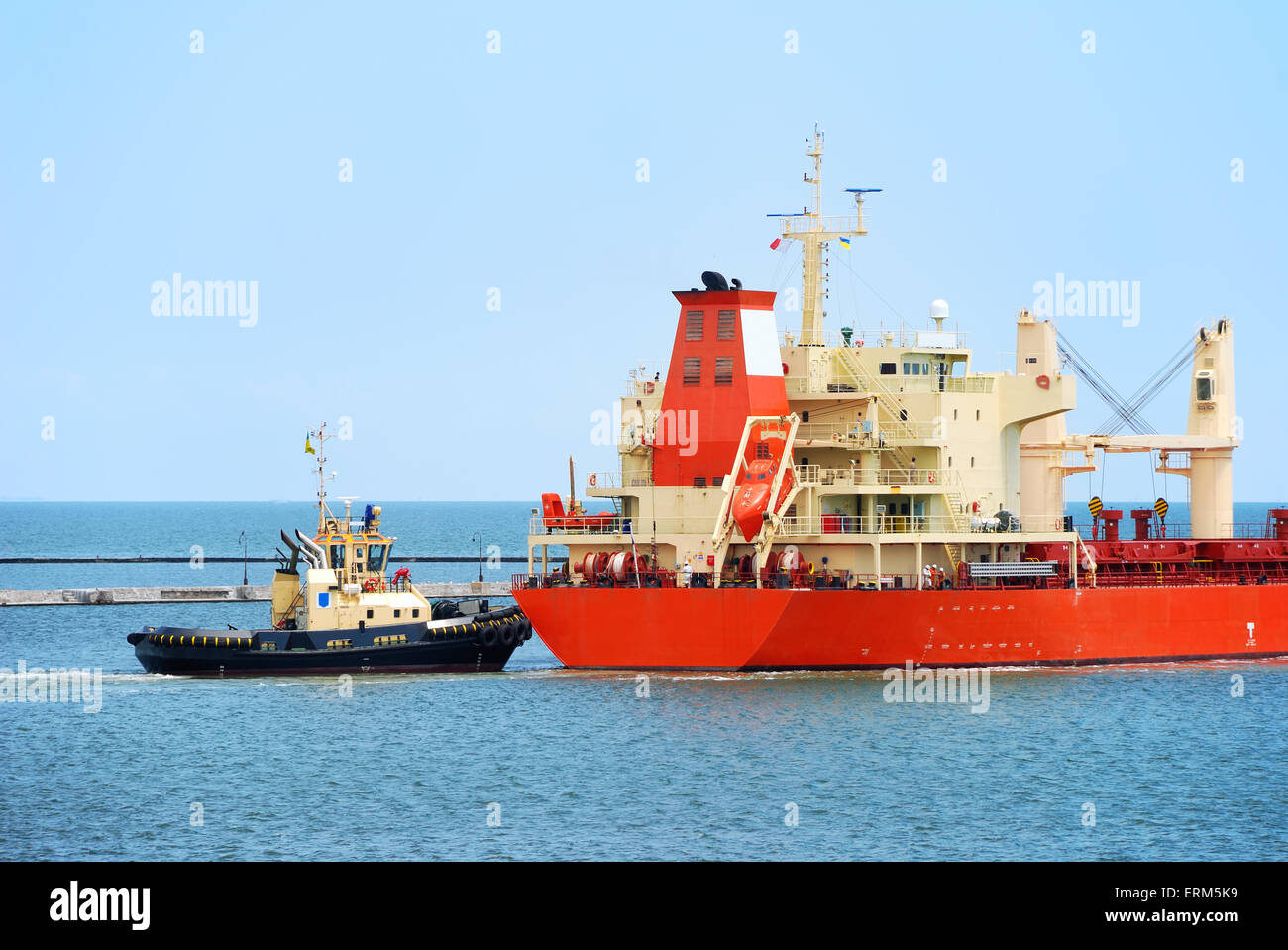 Ship maneuver hi-res stock photography and images - Alamy