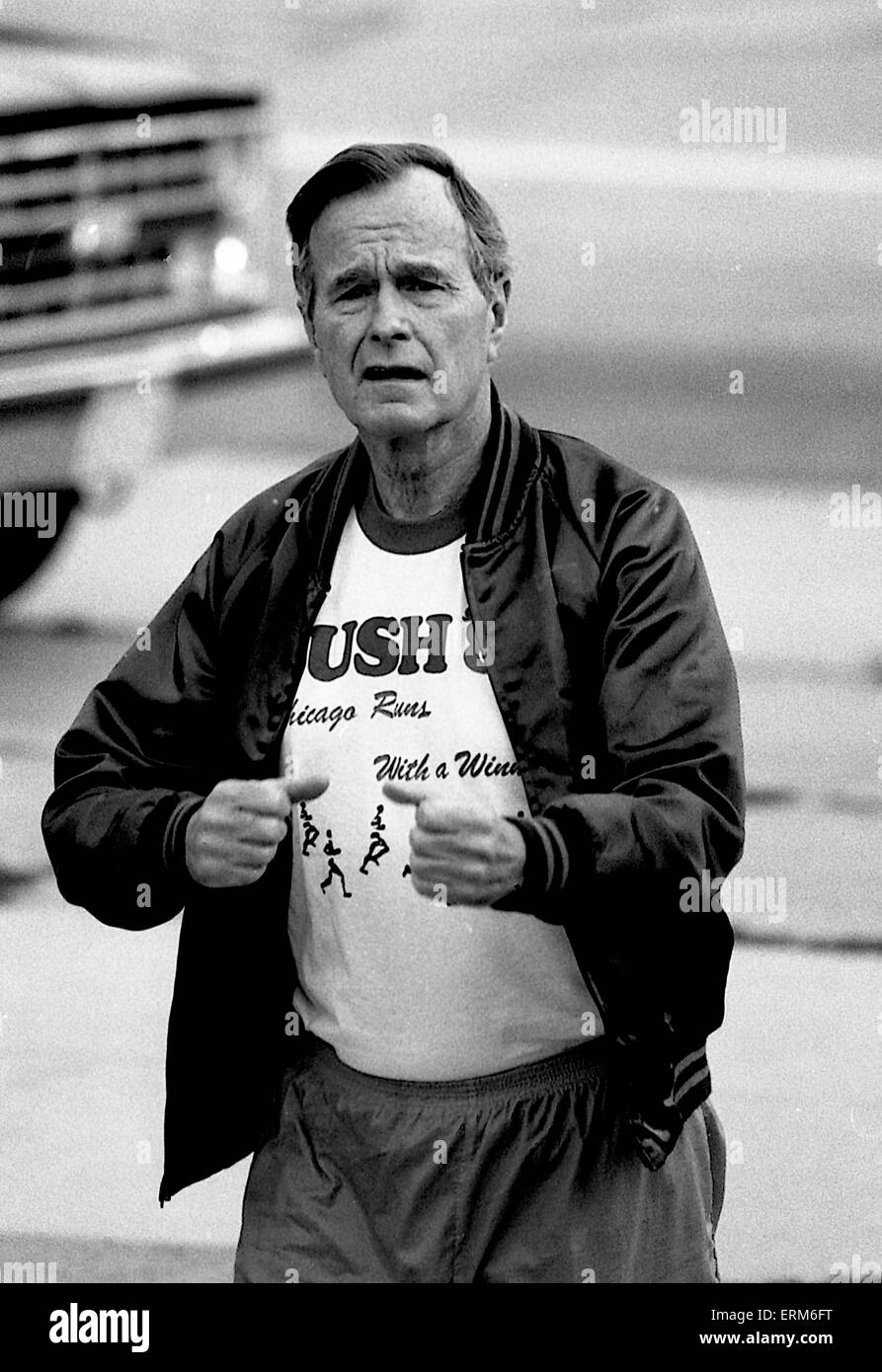 Chicago, Illinois 8-22-1988 Vice-President George H.W. Bush goes ...