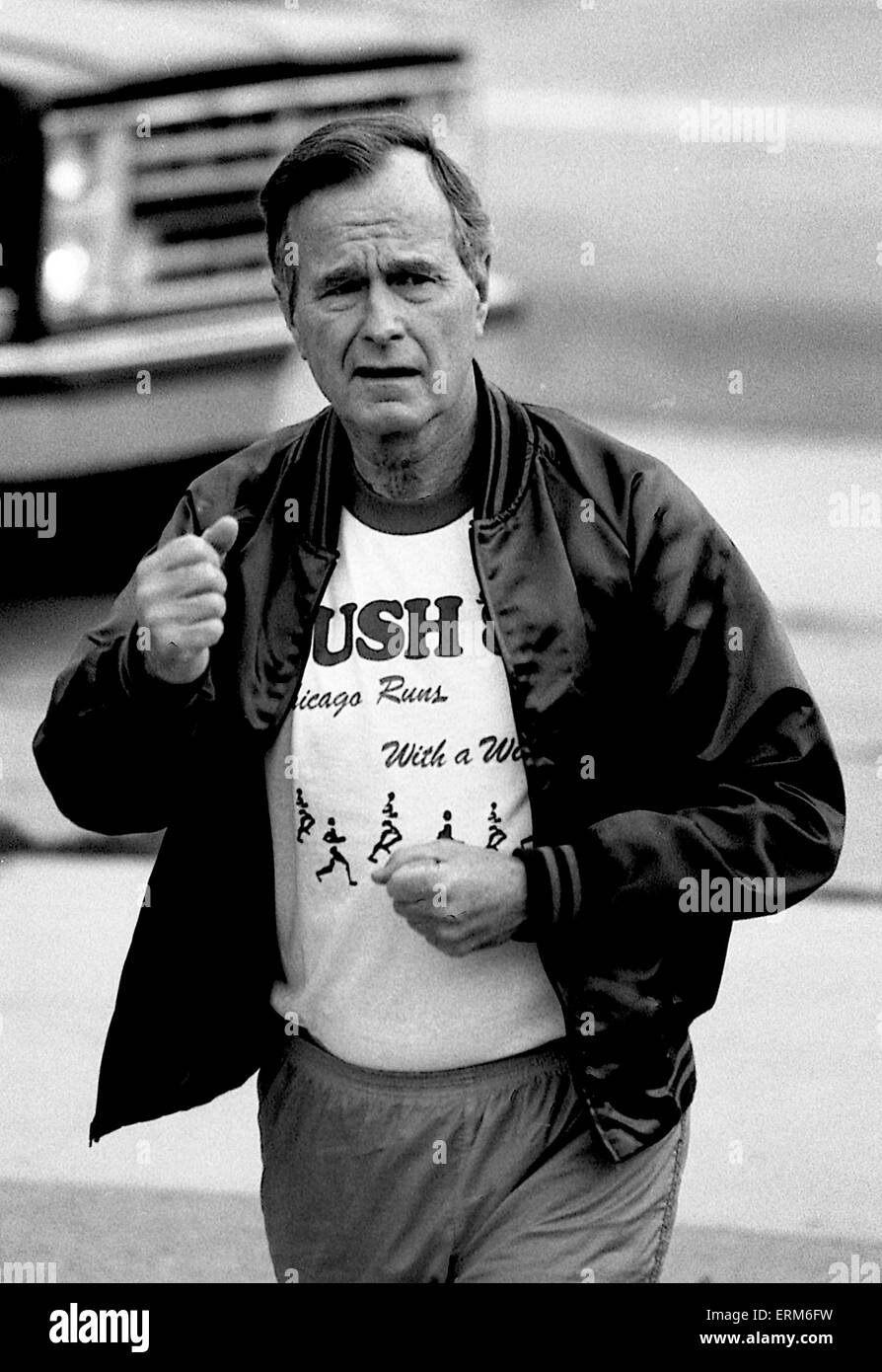 Chicago, Illinois 8-22-1988 Vice-President George H.W. Bush goes ...