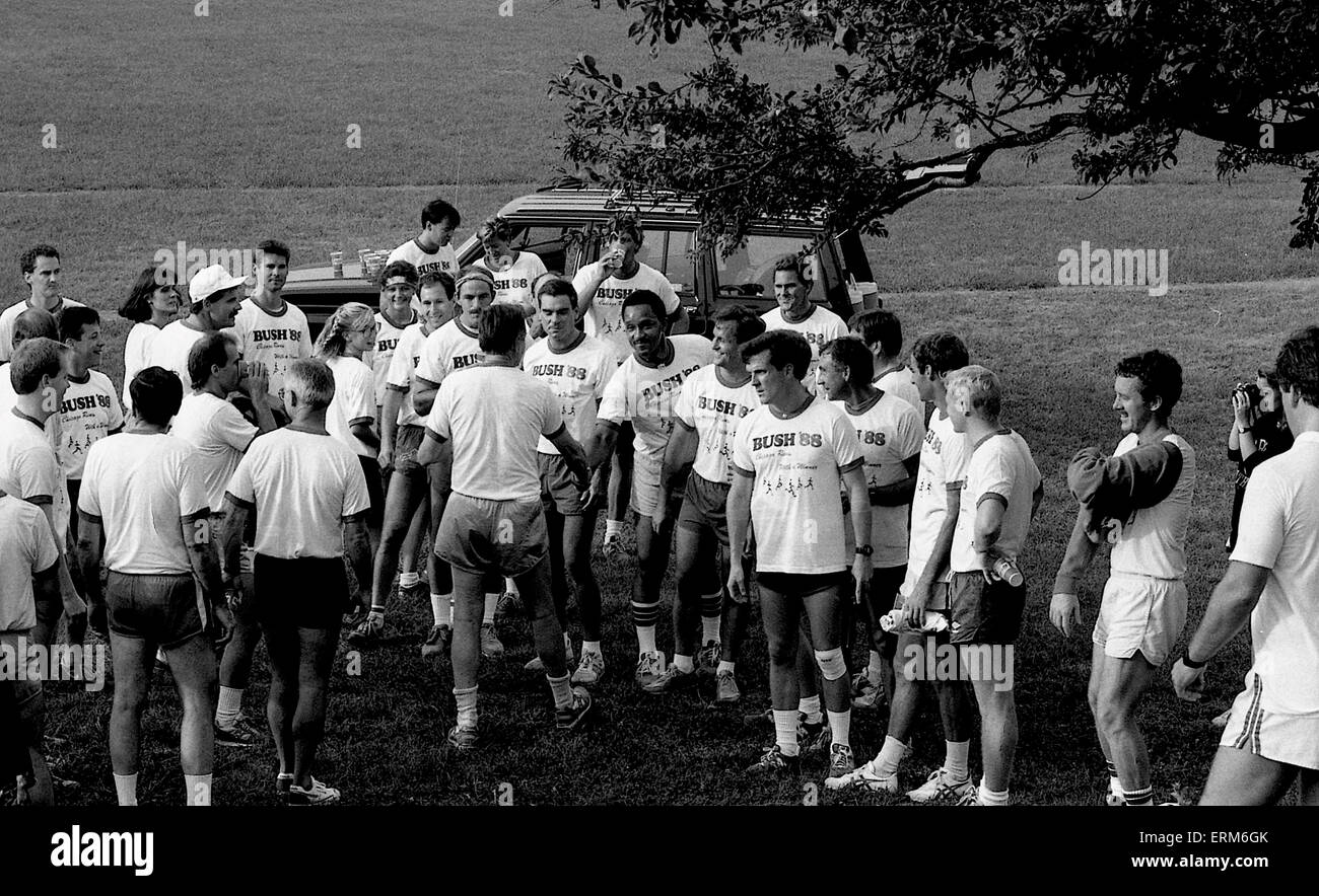 Chicago, Illinois 8-22-1988 Vice-President George H.W. Bush goes ...