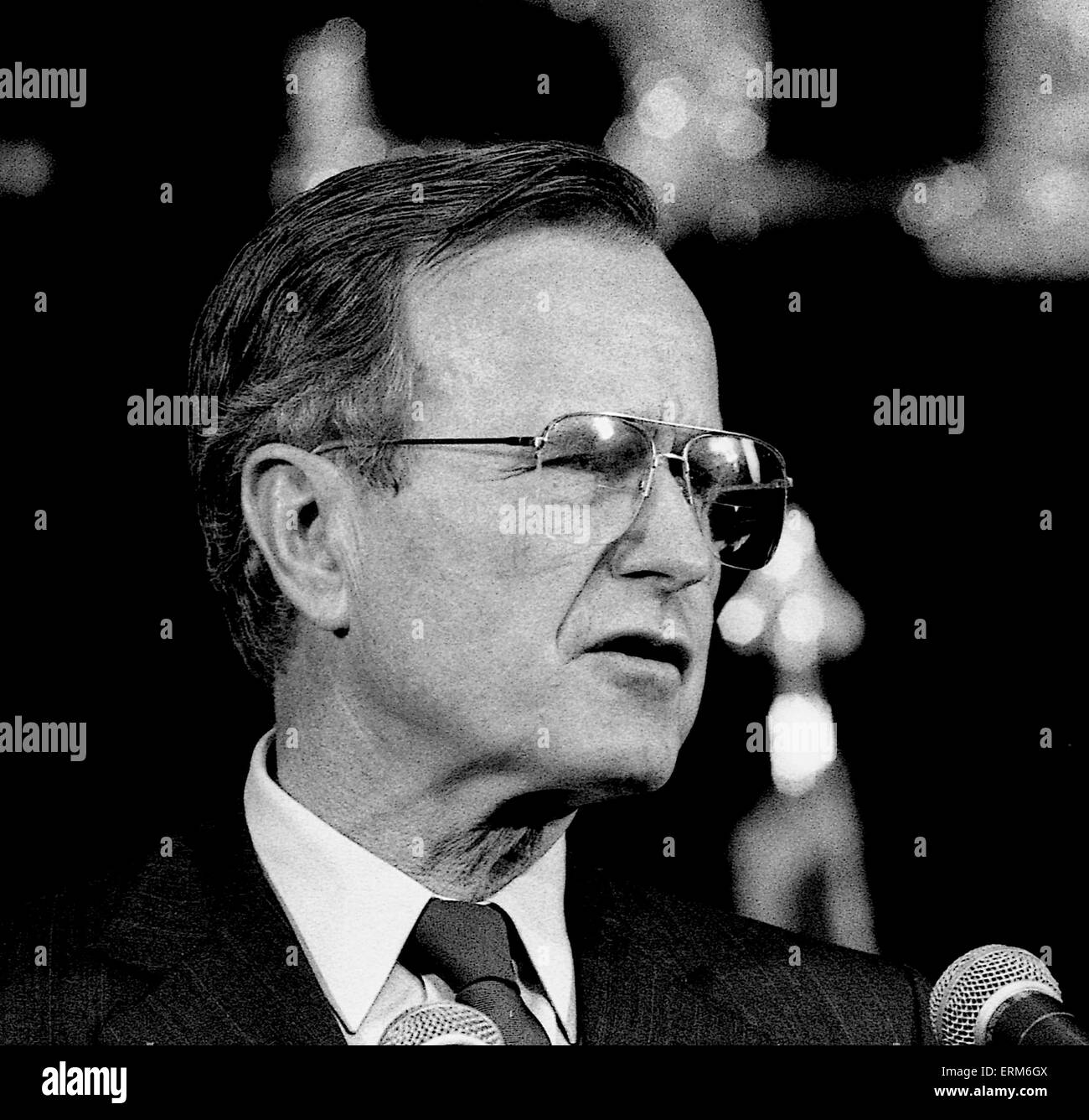 Chicago, Illinois. 8-22-1988 Vice-President George H.W. Bush addresses ...