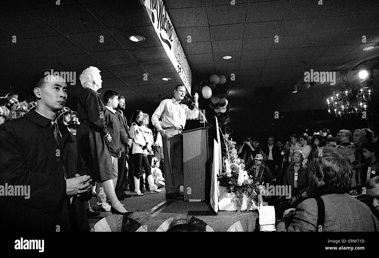 Chicago, Illinois. USA 28th October 1988 Vice-President George H.W ...