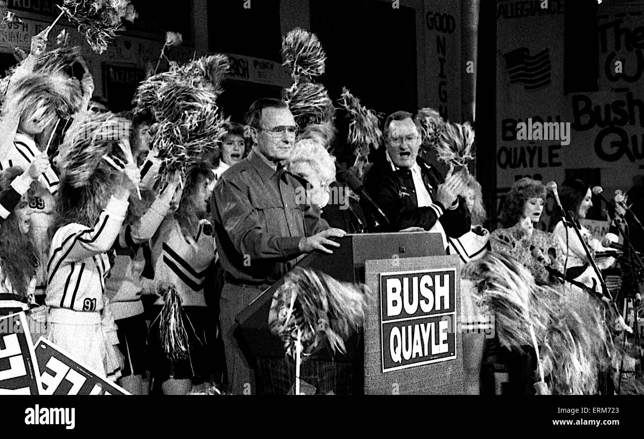 Chicago, Illinois, USA 28th October 1988 Vice-President George H.W ...