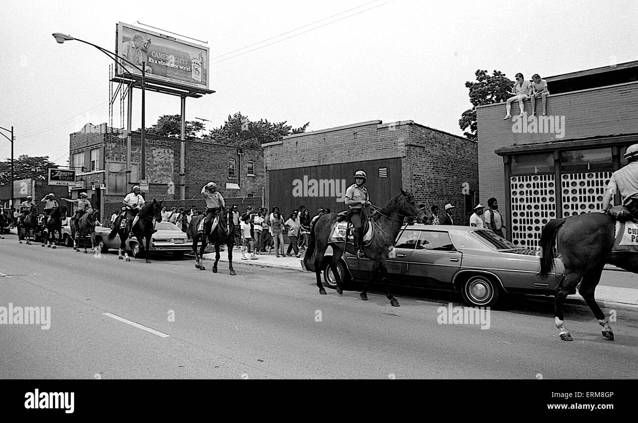 Chicago, Illinois, USA 28th June 1986 Chicago police horse mounted unit ...
