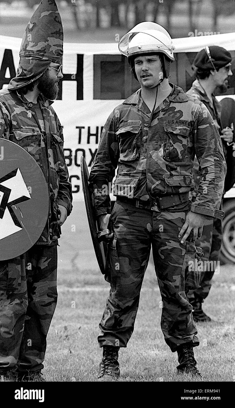 Chicago, Illinois, USA 28th June 1986 KKK members and a white ...