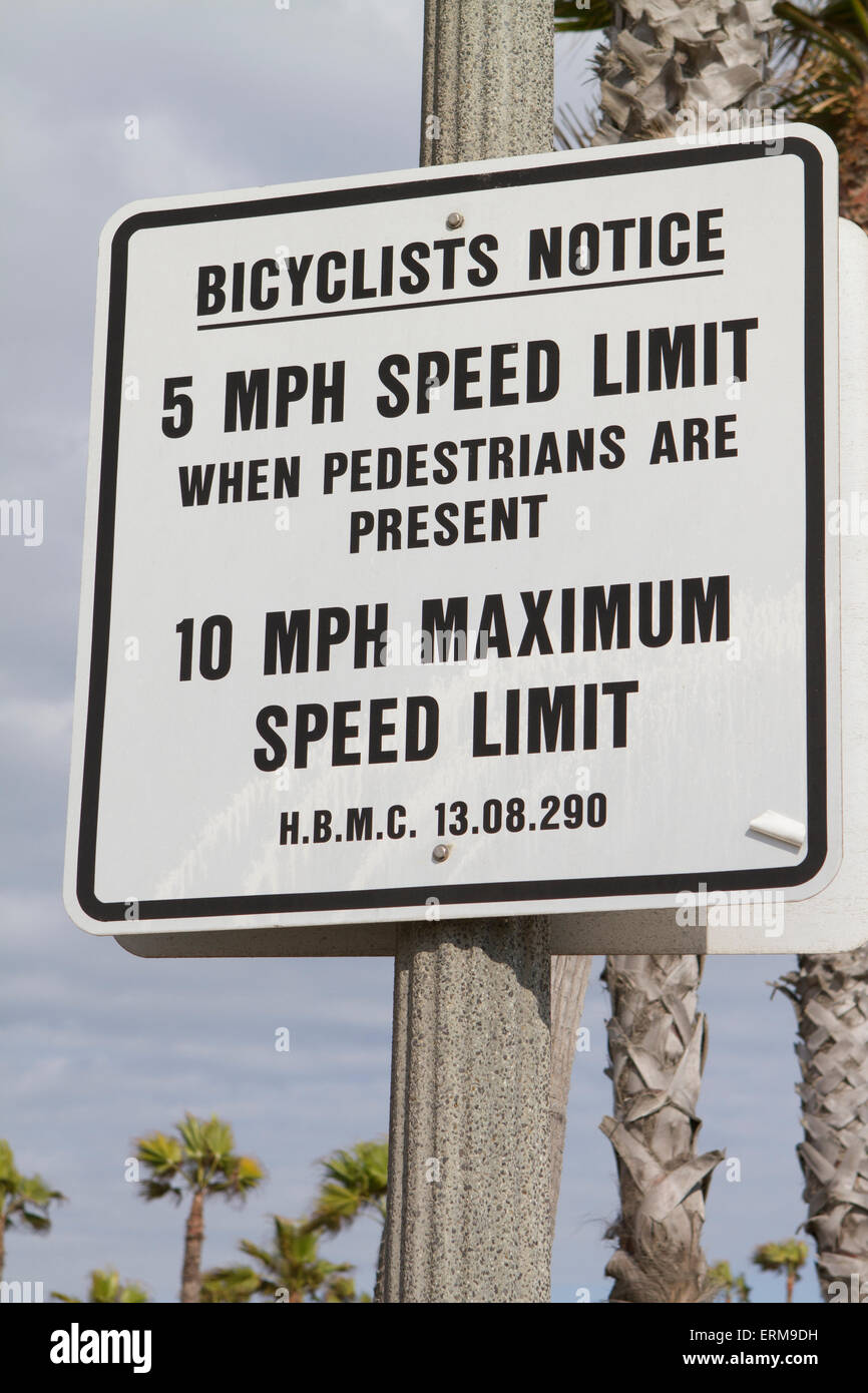Bicyclist max speed limit notice at Huntington Beach California USA ...