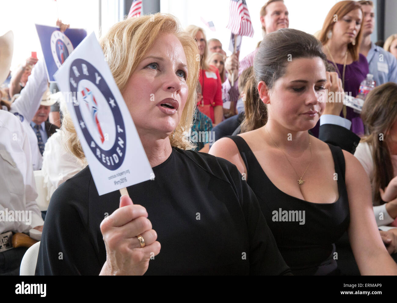 The former second wife hi-res stock photography and images - Alamy