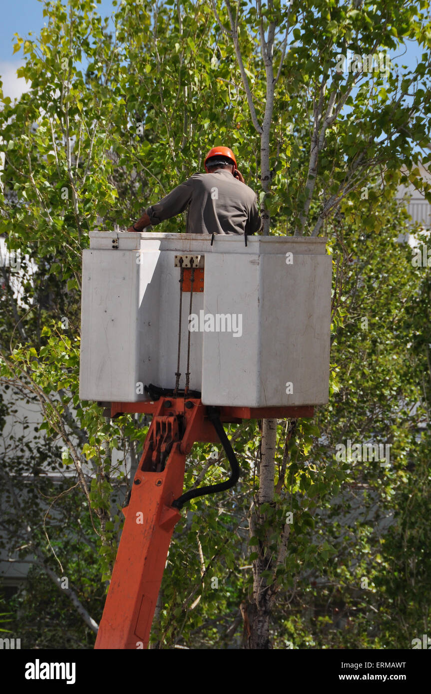 Dangerous crane lift hi-res stock photography and images - Alamy