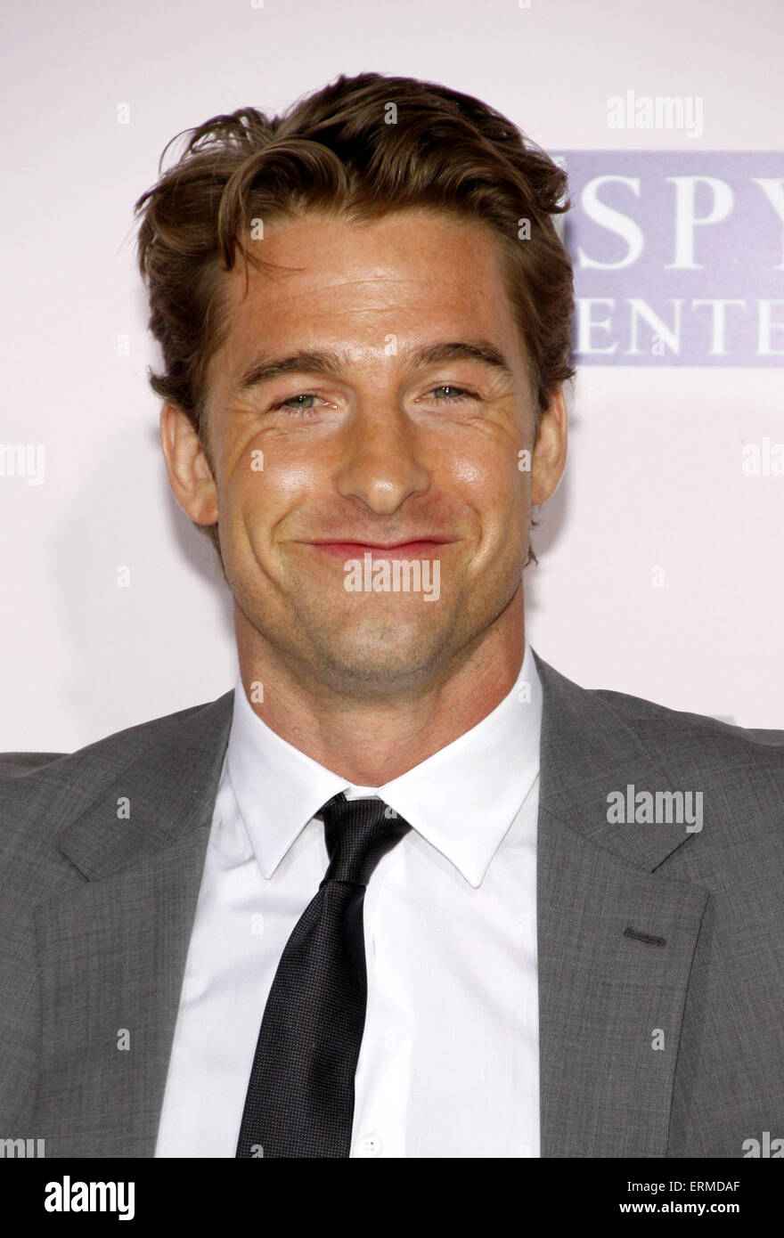 Scott Speedman at the Los Angeles premiere of 'The Vow' held at the ...