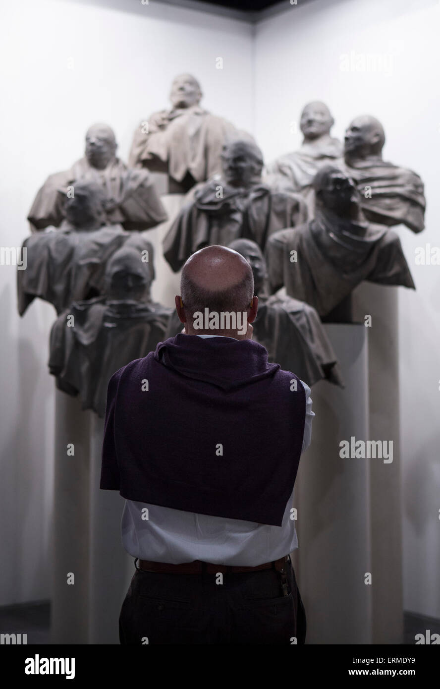 Buenos Aires, Argentina. 4th June, 2015. A visitor beholds an artwork ...