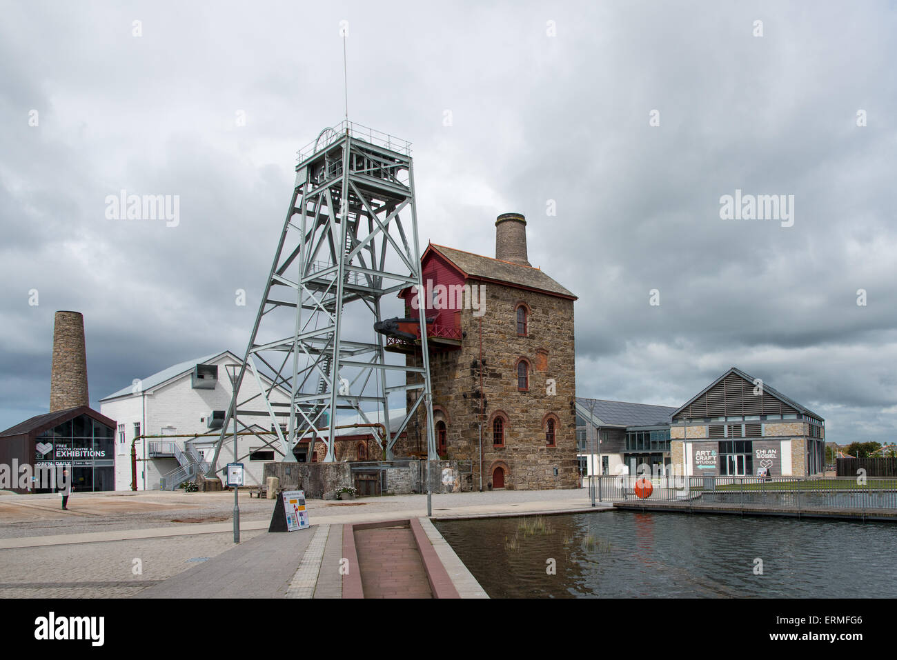 Mine shaft headgear hi-res stock photography and images - Alamy