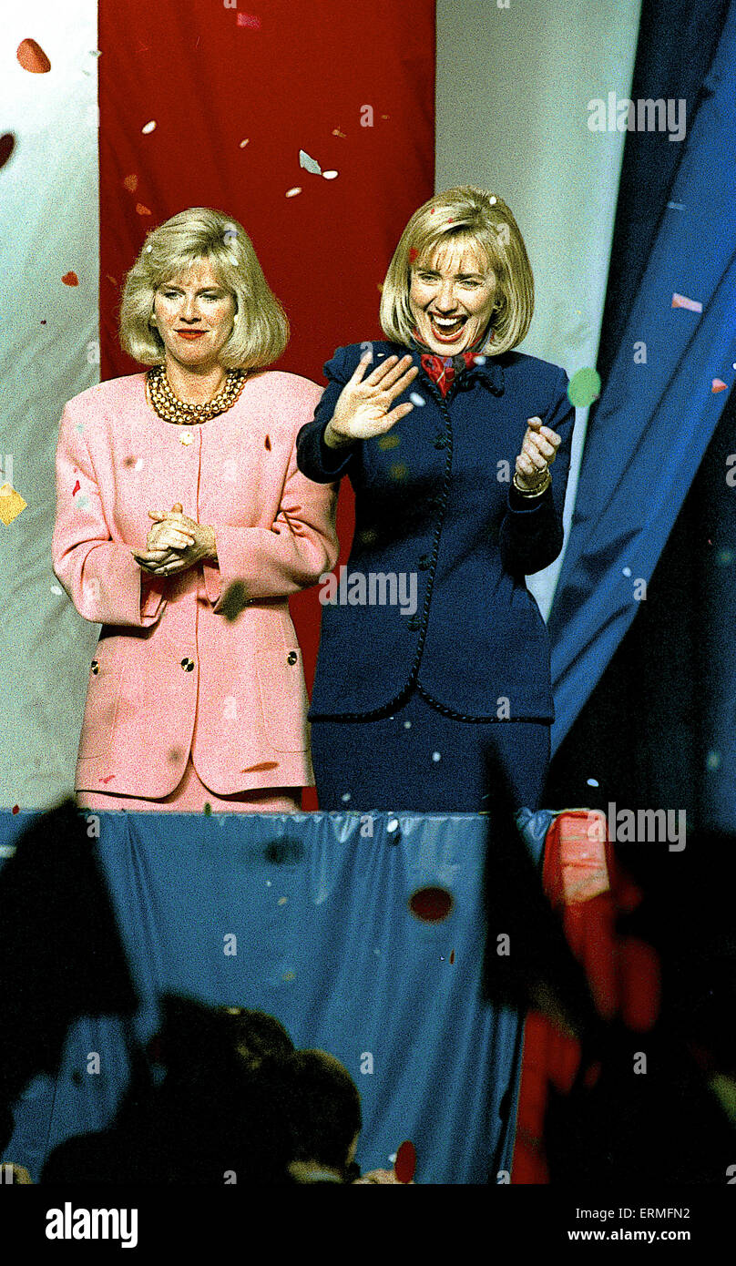 Little Rock, Arkansas, USA 3rd November 1992 Tipper Gore and Hillary ...