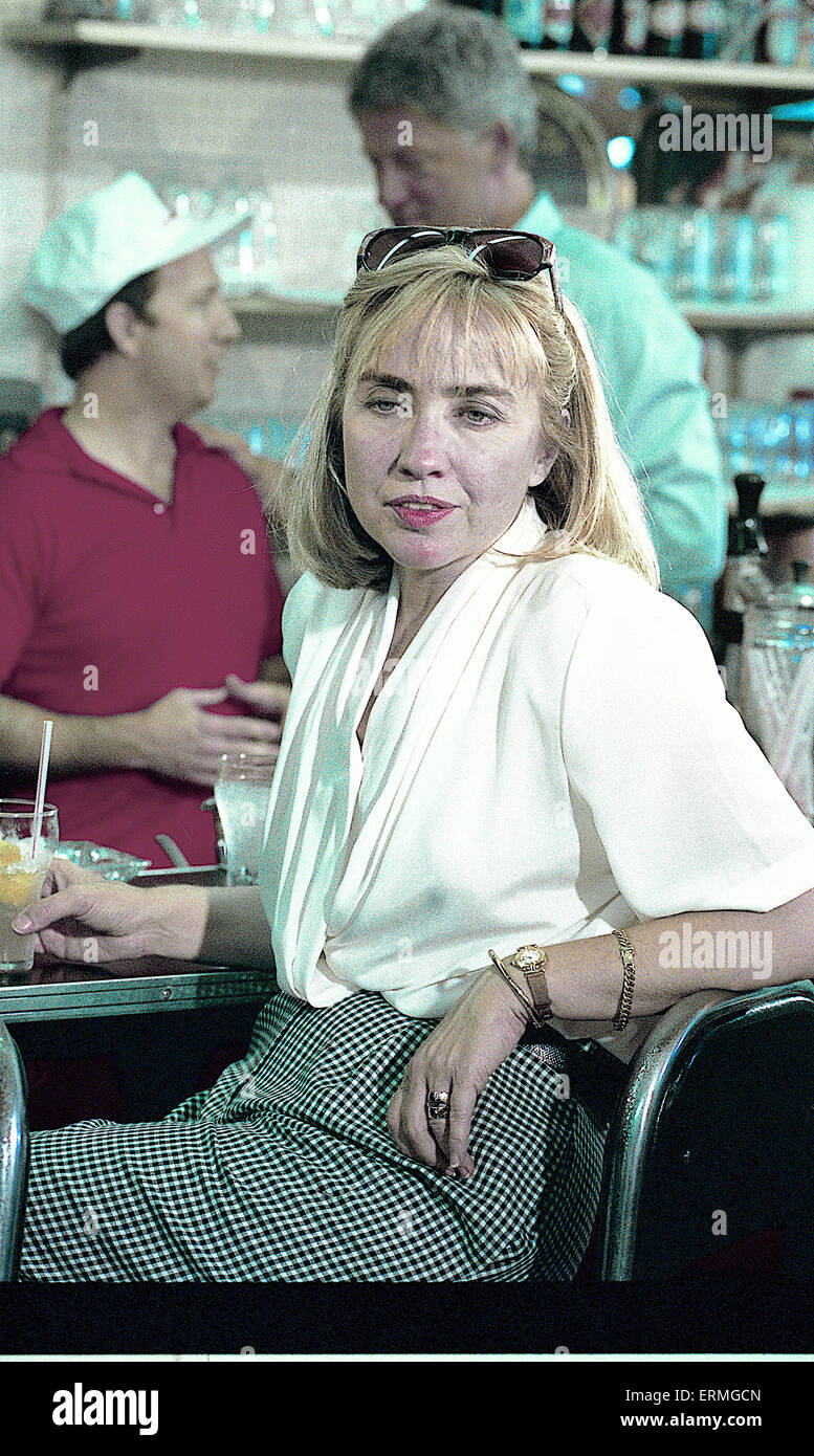 Corsicana, Texas, USA, 29th August 1992 The Clinton Campaign bus tour ...