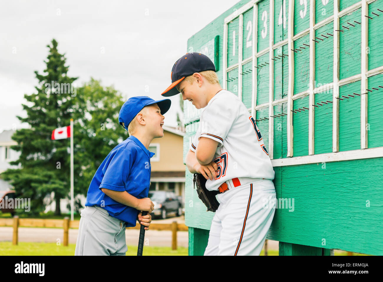 Two friends kids baseball hi-res stock photography and images - Alamy