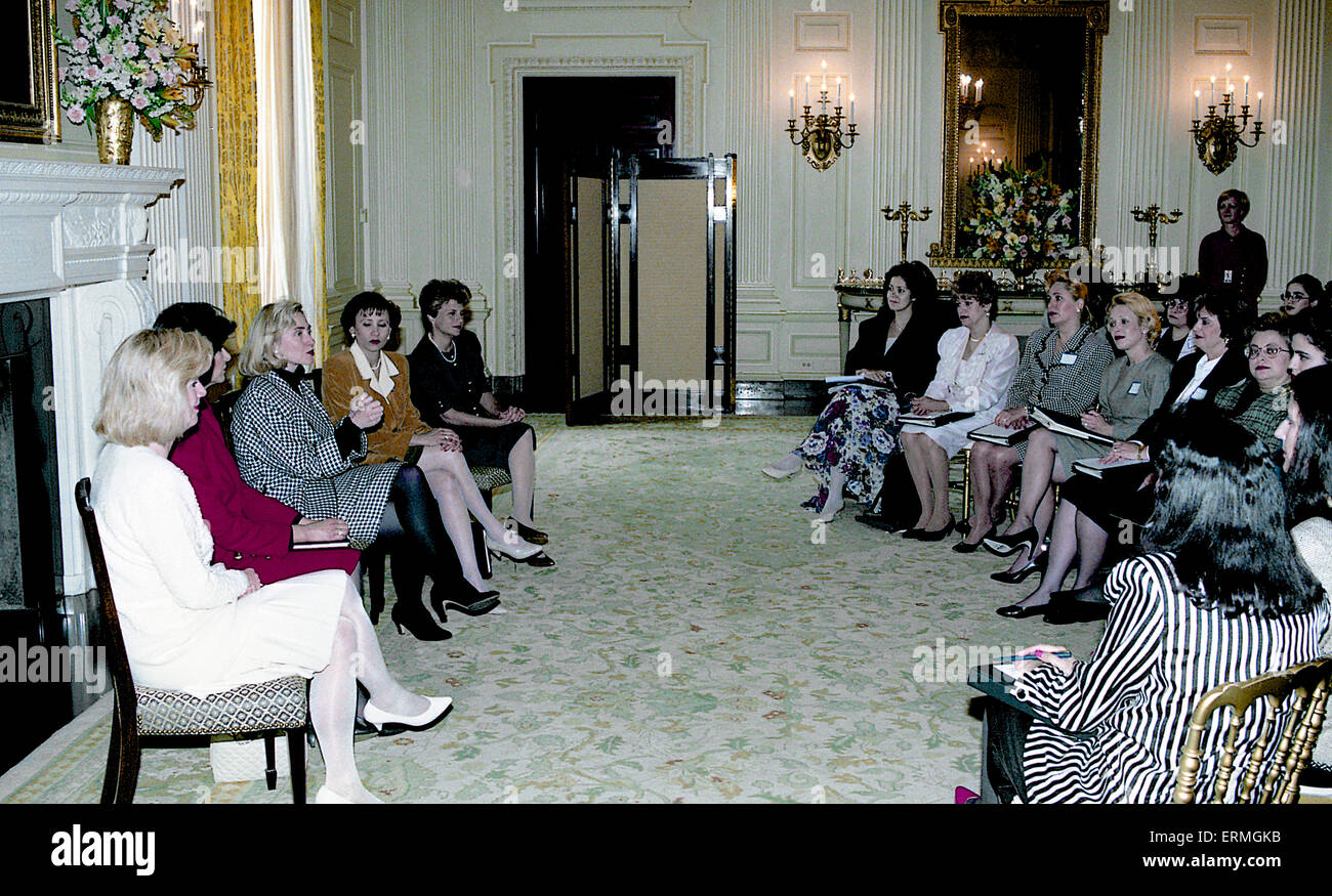 Washington, DC. 4-14-1993 First Lady Hillary Rodham Clinton photo op in ...
